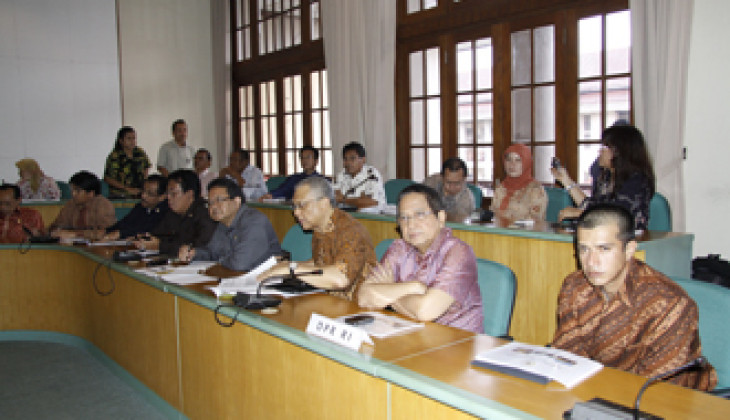 Tim Sosialisasi Renstra DPR RI Kunjungi UGM | Universitas Gadjah Mada